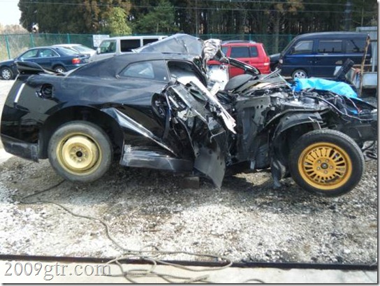 One Very Wrecked Nissan GT-R From Japan - 2009gtr.com